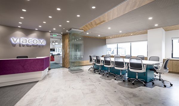 Case Studies and Examples of Office Furniture - DVO S.R.L.